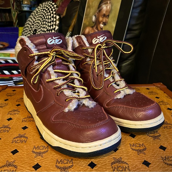 Nike | Shoes | Nike 6 Sherpalined Dunks Fem 9 Masc 75 Deadstock | Poshmark